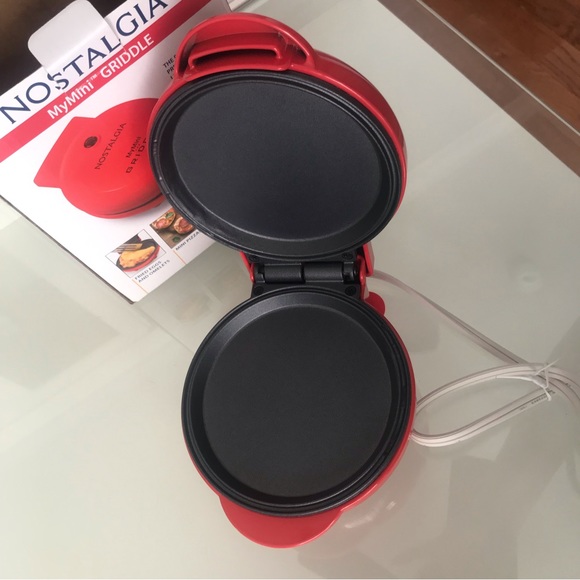 Nostalgia | Kitchen | Nostalgia Mini Griddle | Poshmark
